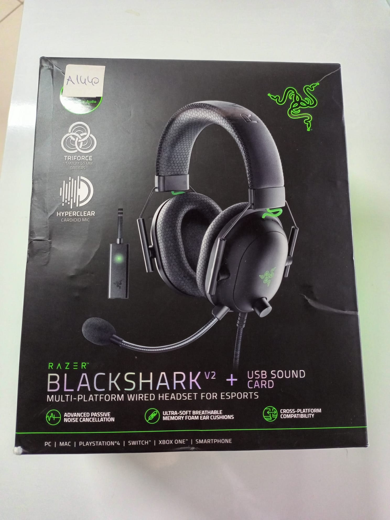 Razer BlackShark V2 USB 7.1 Kablolu Mikrofonlu Kulak Üstü Oyuncu Kulaklığı ( Outlet )