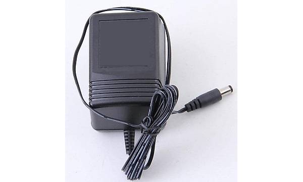 M-Audio DMP3 Dual Mic Preamp Adaptör 9 volt 1.3 amper