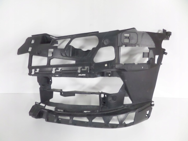 BMW 5 SERİ G30 TAMPON BRAKETİ ÖN SOL SİS FAR YUVASI 2017-2020